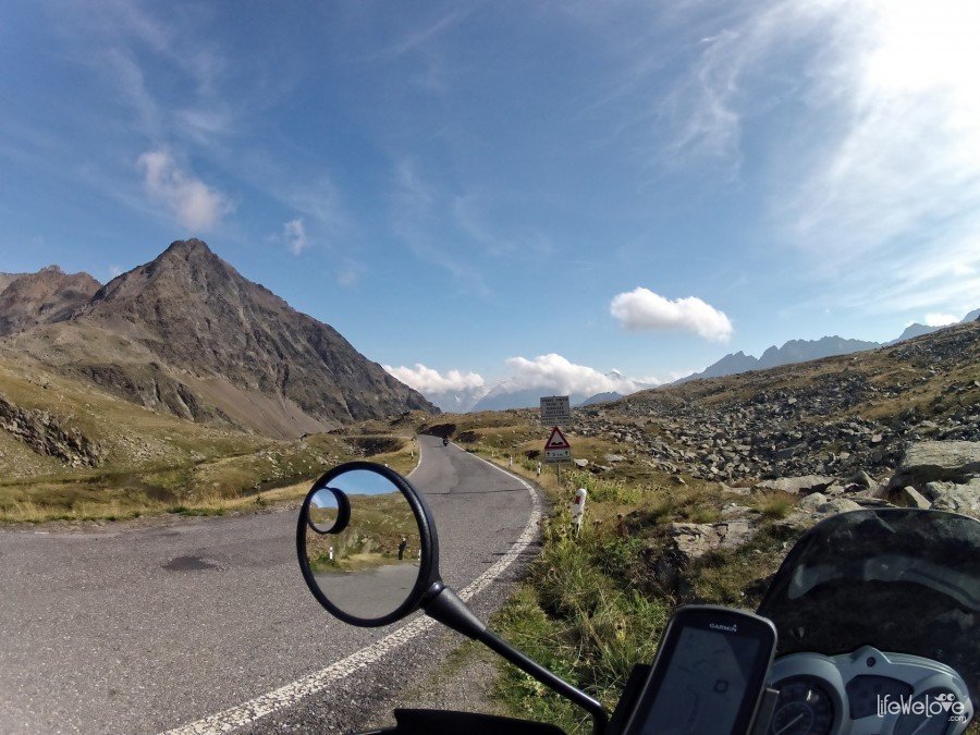 The Gavia Pass, the nicest suprise among Italian routes - LifeWeLove