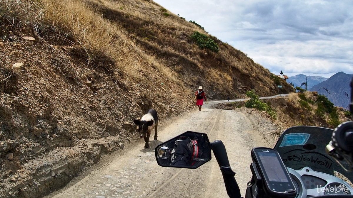 Roads PE-3N and PE-3S in Peru - the essence of a motorcycle adventure